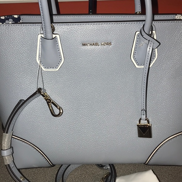 Michael Kors | Bags | Michael Kors Medium Pale Blue Mercer Gallery Tote ...